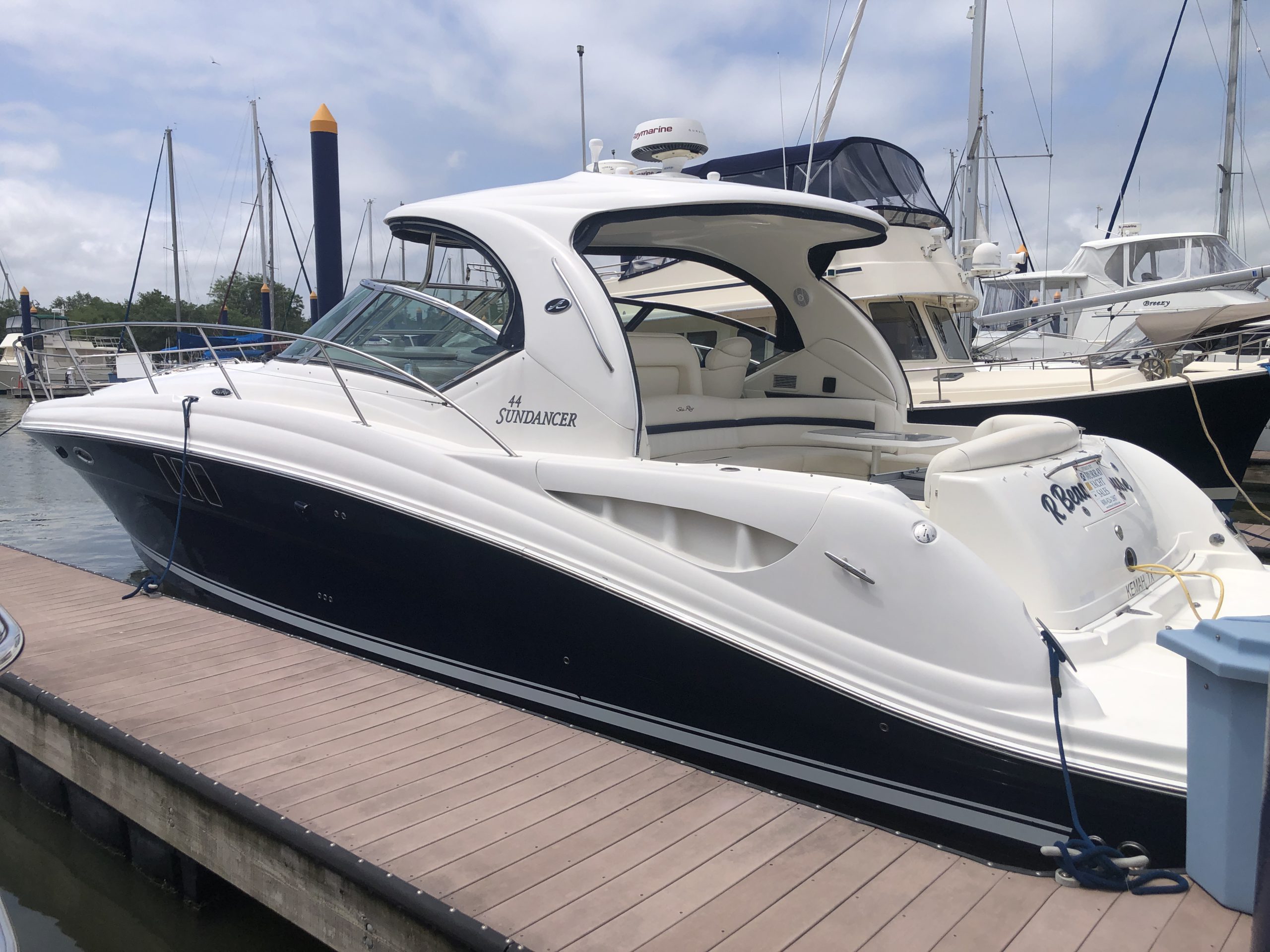 Express Cruisers For Sale - United States - Murray Yacht Sales